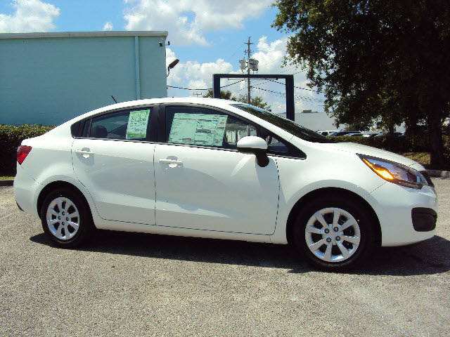 kia rio 2013 clear white sedan lx gasoline 4 cylinders front wheel ...
