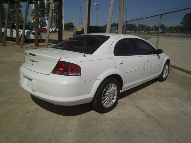chrysler sebring 2006 white sedan gasoline 4 cylinders front wheel ...